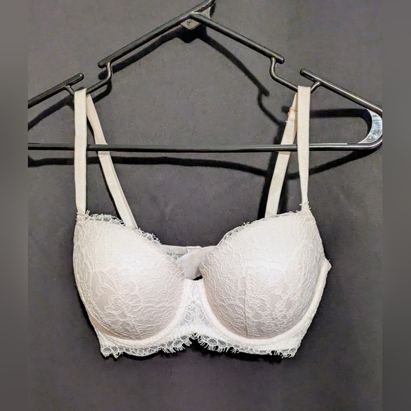 Victoria's Secret | Intimates & Sleepwear | Bra Victorias Secret White ...